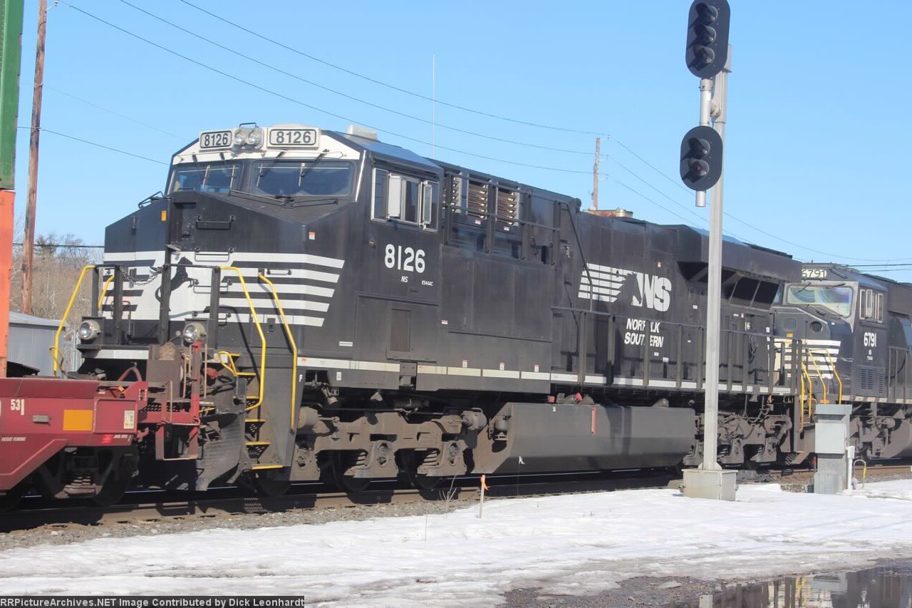 NS 8126